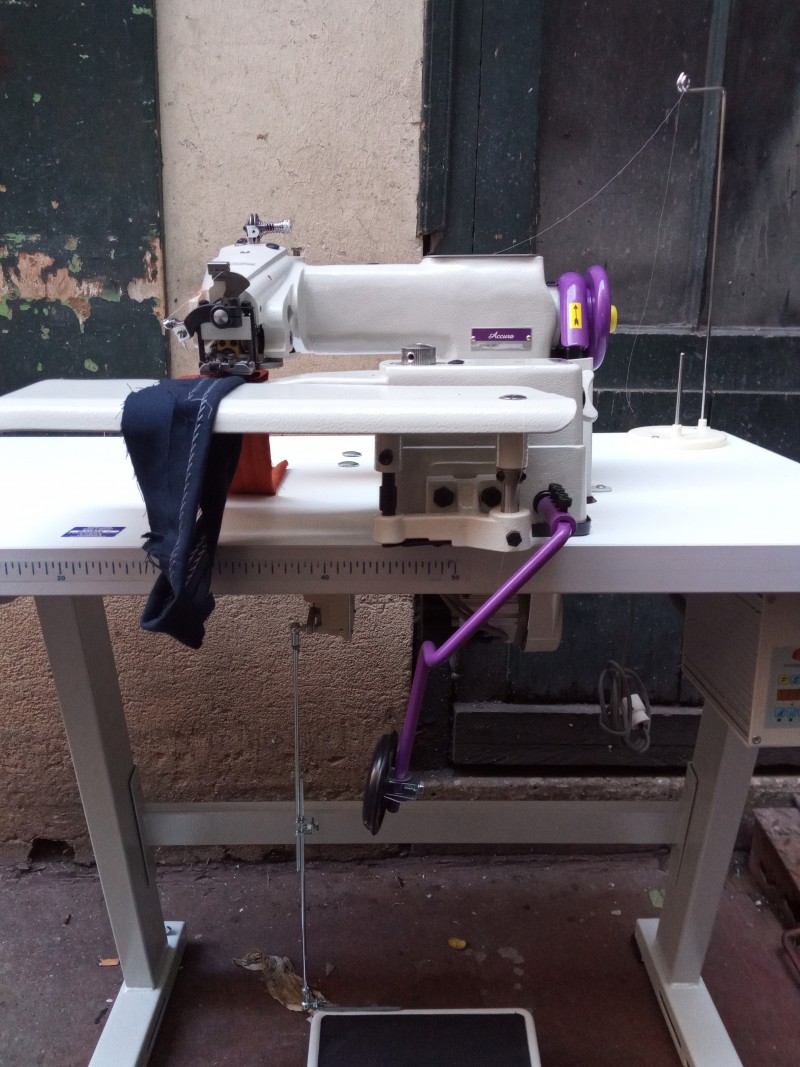 Ourleuse industrielle points invisible TEXI ACCURA PREMIUM